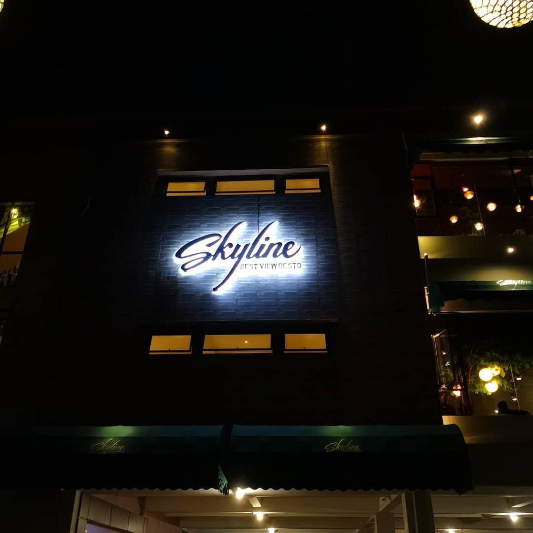Skyline Bandung: Restoran Skyline Best View Resto dengan Pemandangan ...